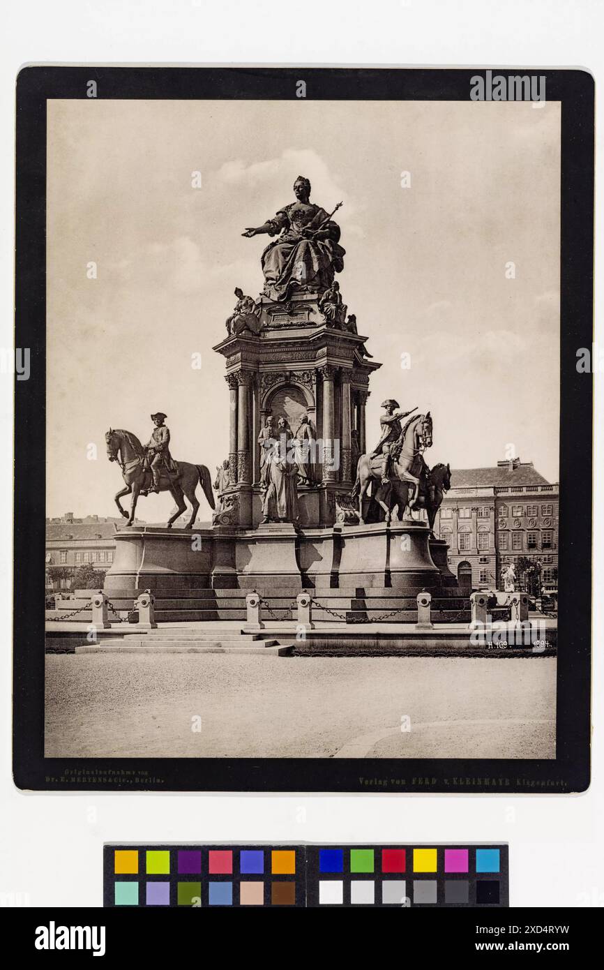 Frontal view of the Maria Theresa Monument at Maria-Theresien-Platz in ...
