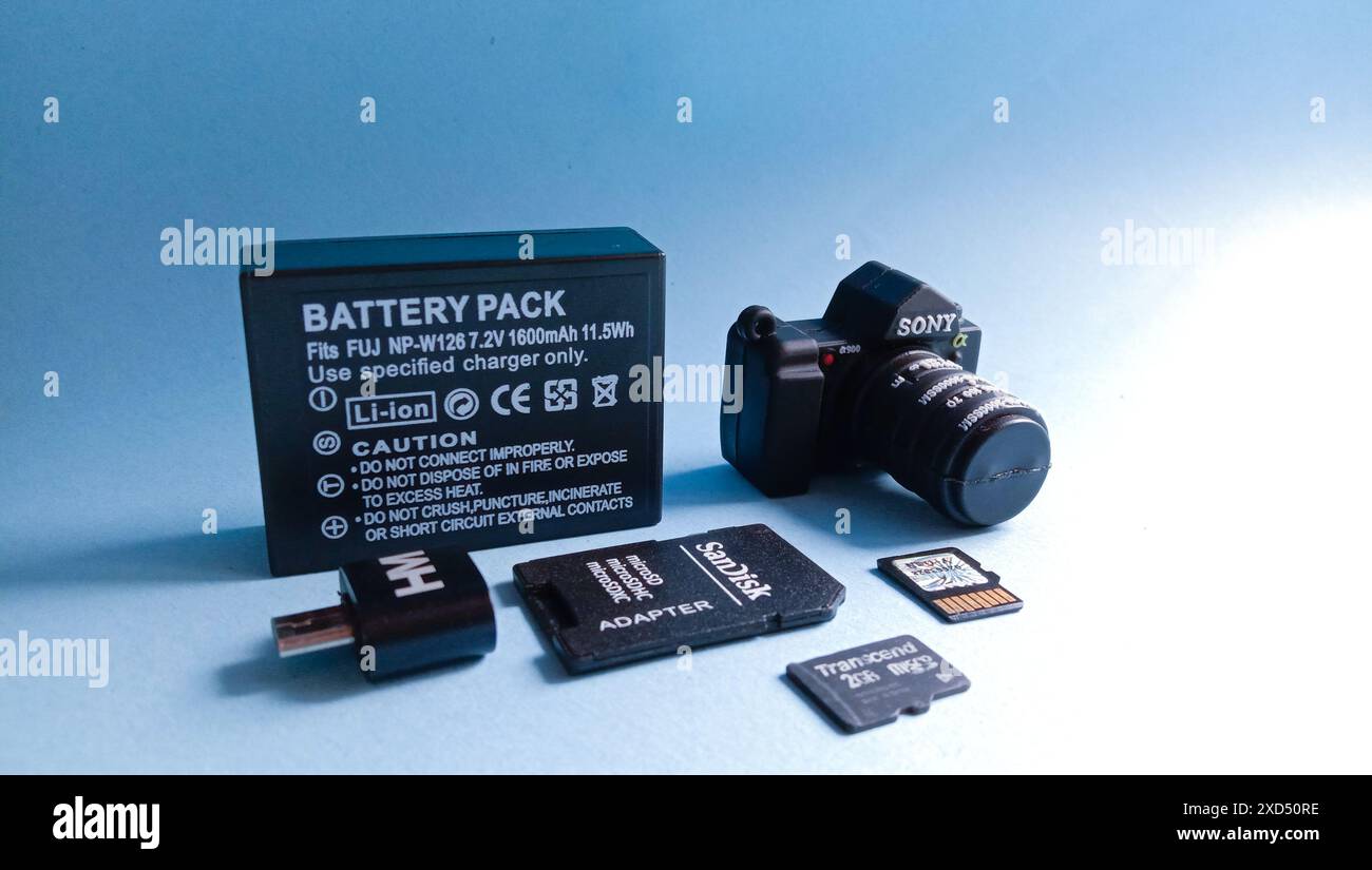 Wadaslintang, 24 February 2021, Photo memory card, mouse, flash disk ...