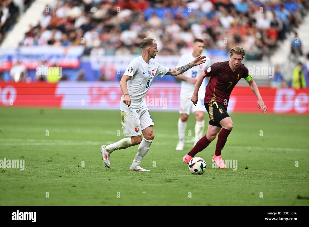 FRANKFURT AM MAIN, GERMANY - JUNE 17: Ondrej Duda, Kevin De Bruyne ...