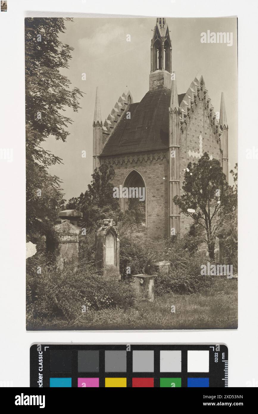 10., Evangelischer Friedhof Matzleinsdorf - Kirchengebäude Unknown, Photographer TimTom ...