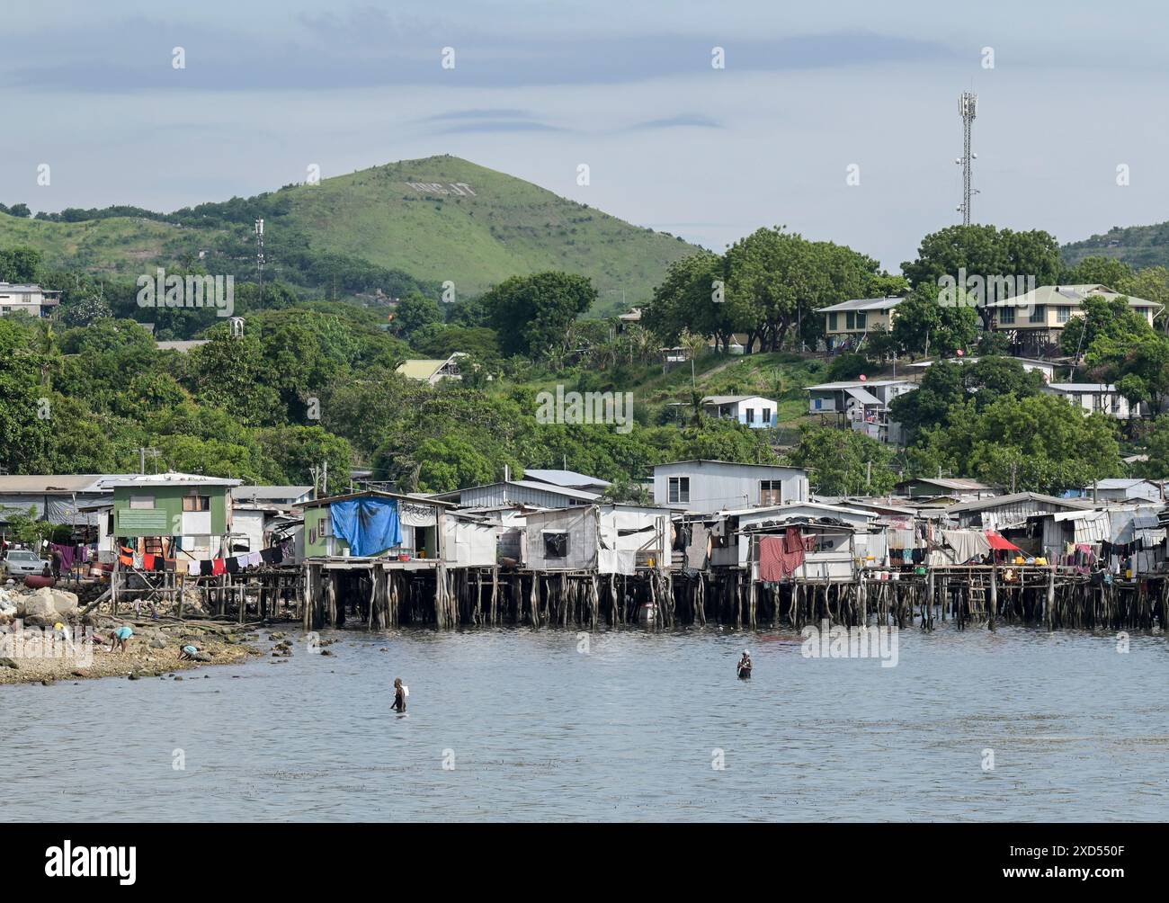 PAPUA NEW GUINEA, capital city Port Moresby, settlement Hanuabada with ...