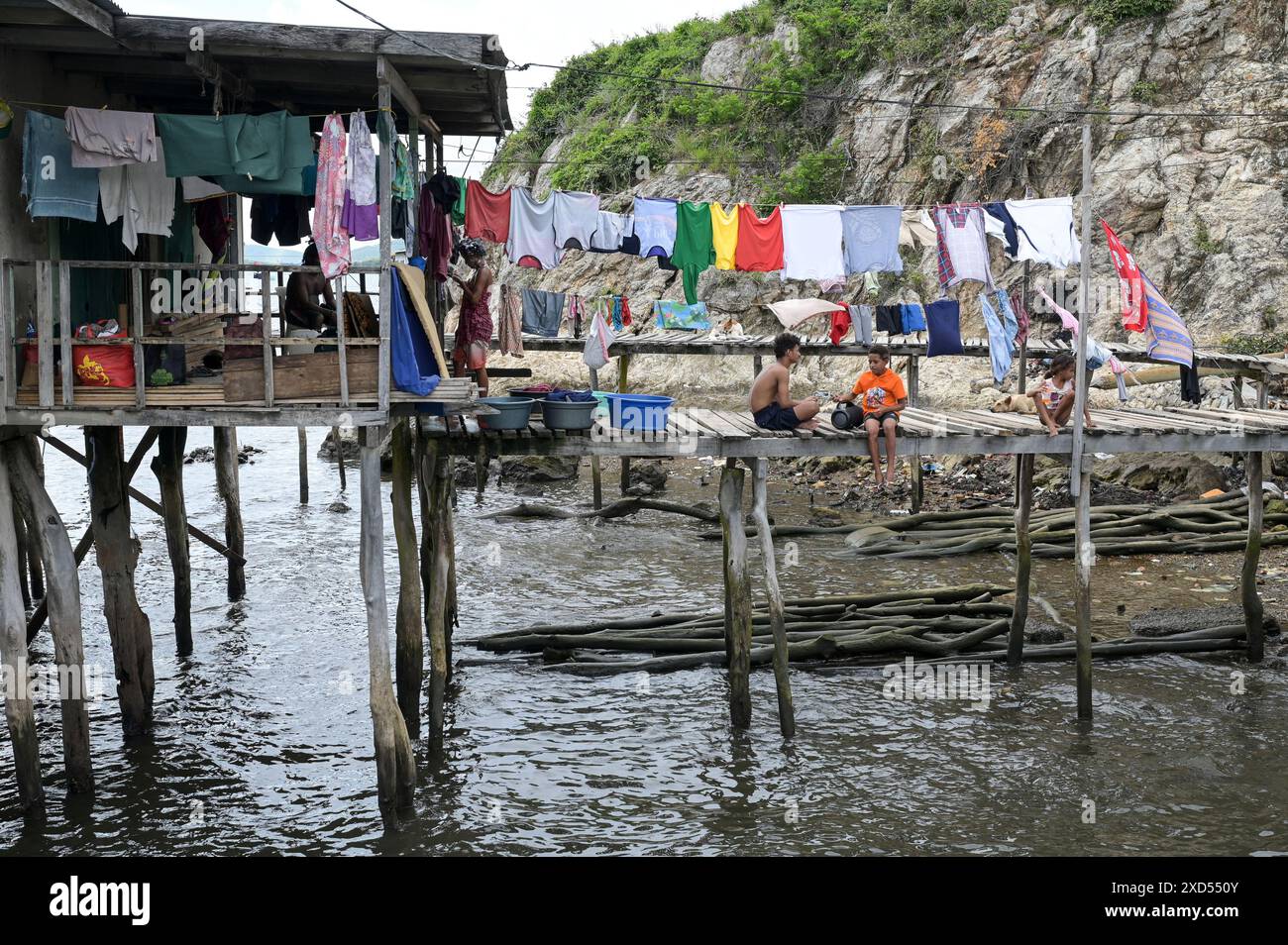 PAPUA NEW GUINEA, capital city Port Moresby, settlement Hanuabada with ...