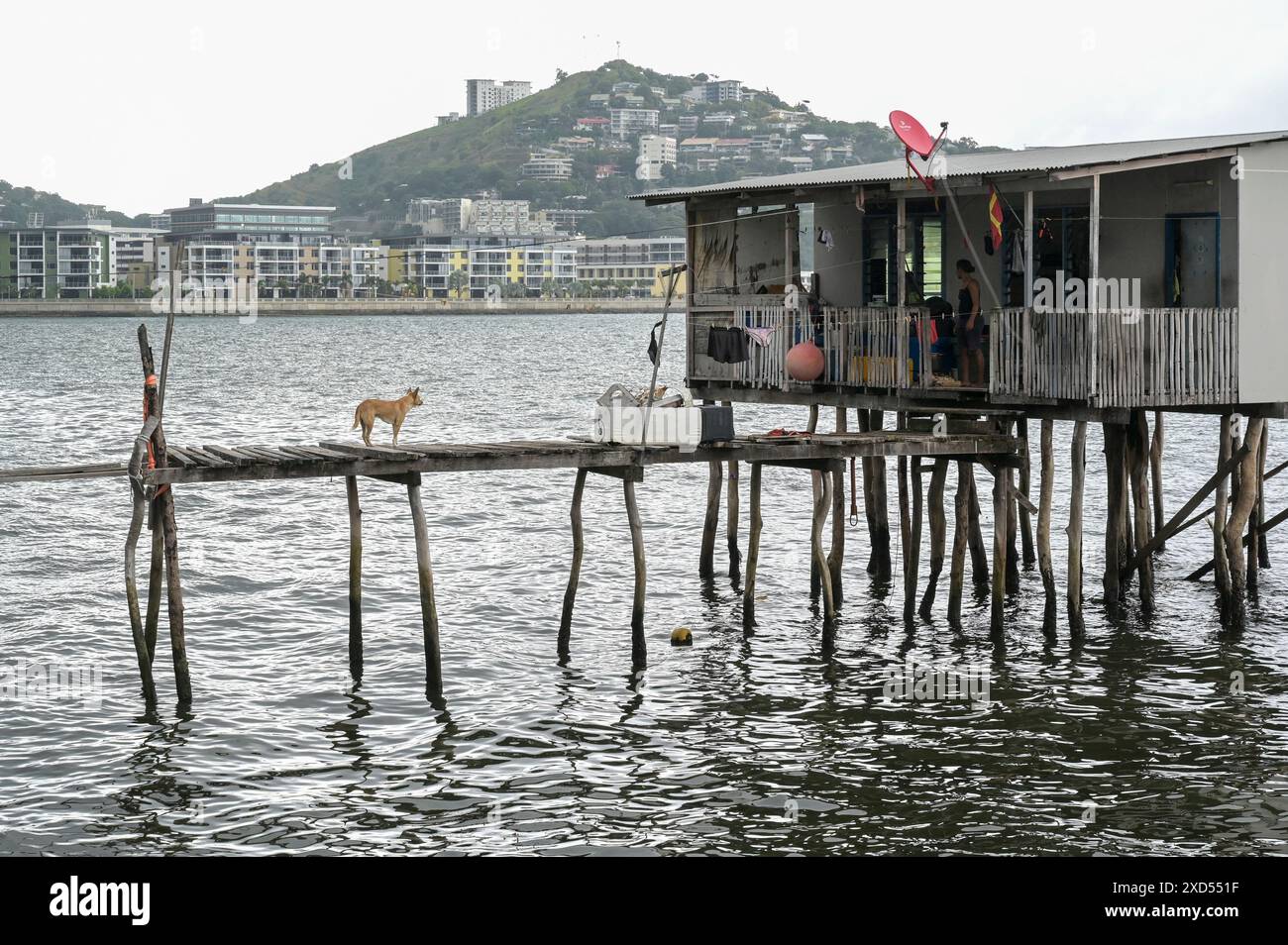 PAPUA NEW GUINEA, capital city Port Moresby, settlement Hanuabada with ...