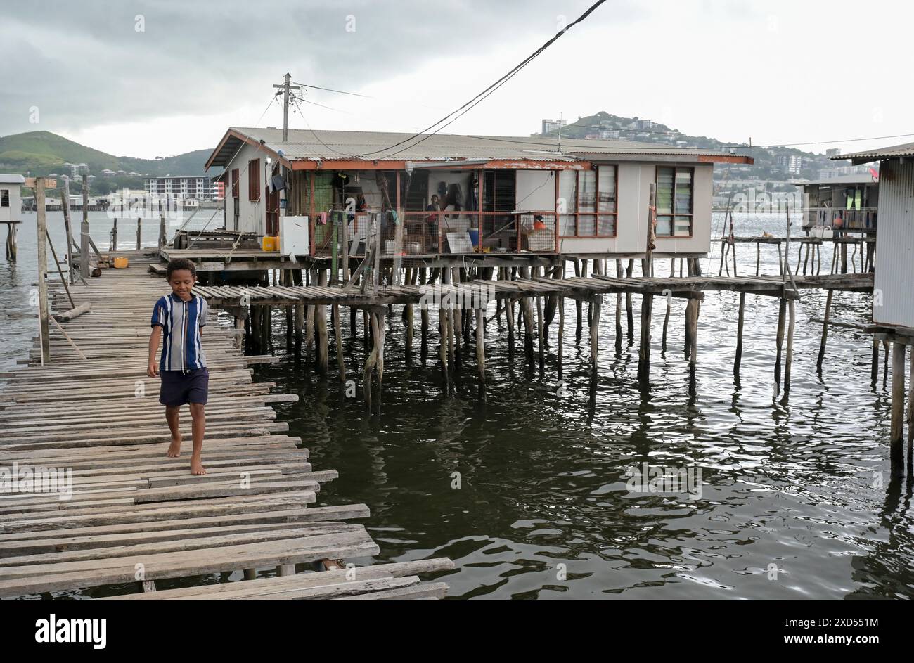 PAPUA NEW GUINEA, capital city Port Moresby, settlement Hanuabada with ...