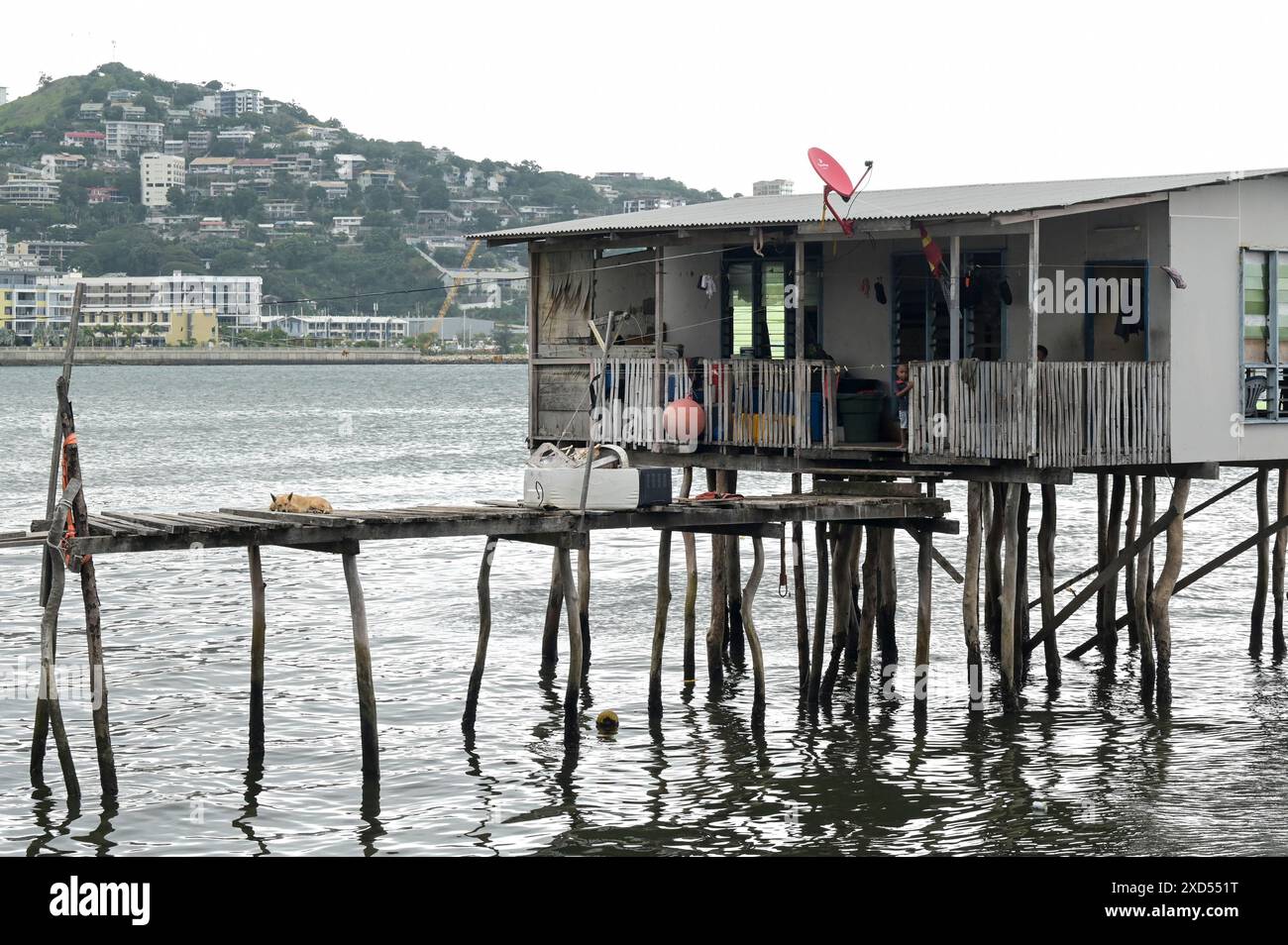 PAPUA NEW GUINEA, capital city Port Moresby, settlement Hanuabada with ...