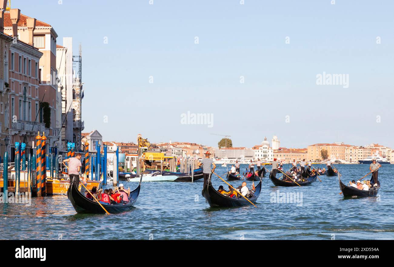 Congestion in the grand canal hi-res stock photography and images - Alamy