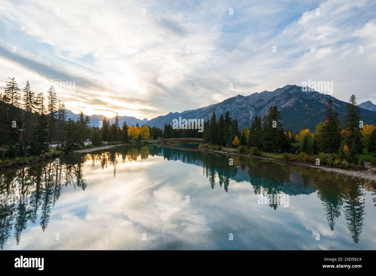 Banff National Park in autumn. Beautiful natural scenery reflected on ...