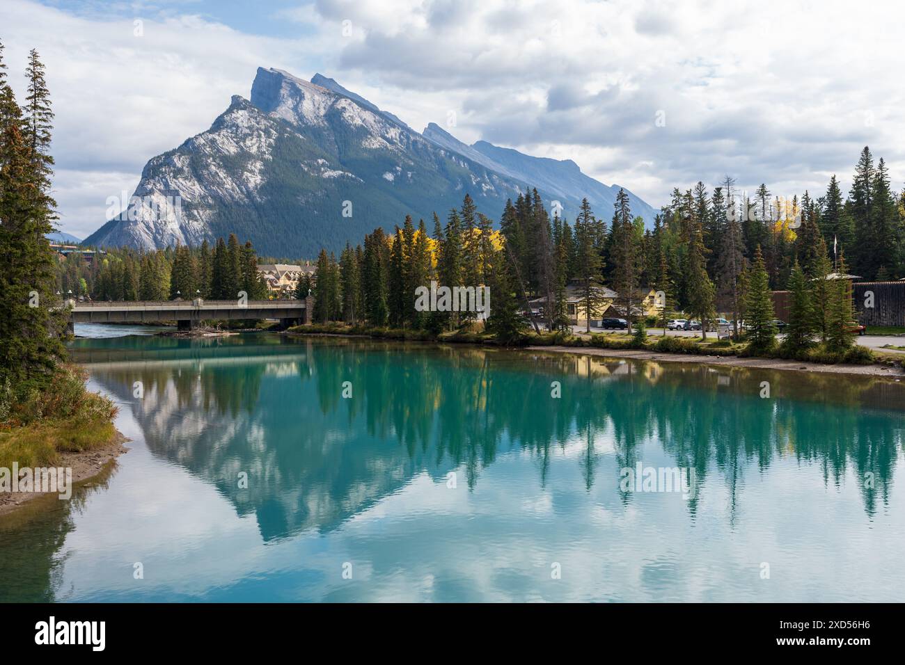 Banff Central Park Trail scenery reflected on Bow River in autumn ...