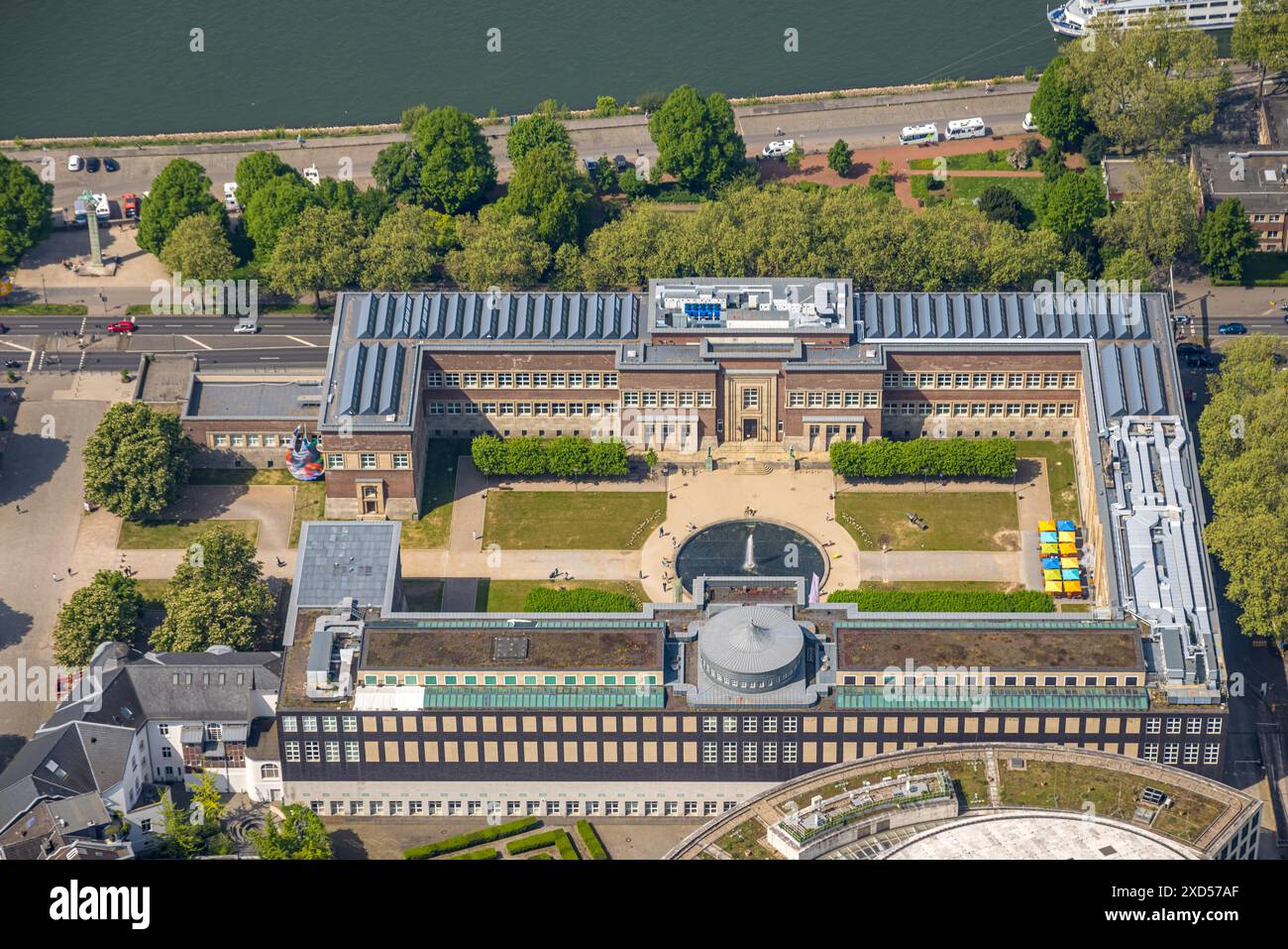 Aerial view, Kunstpalast, Kunstmuseum Düsseldorf in the Ehrenhof, on ...