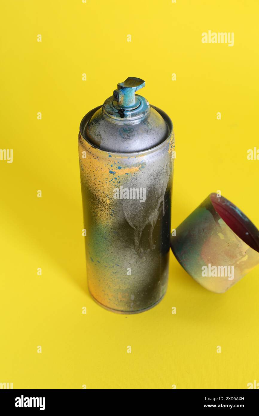 Yellow spray can nozzle cap hi-res stock photography and images - Alamy