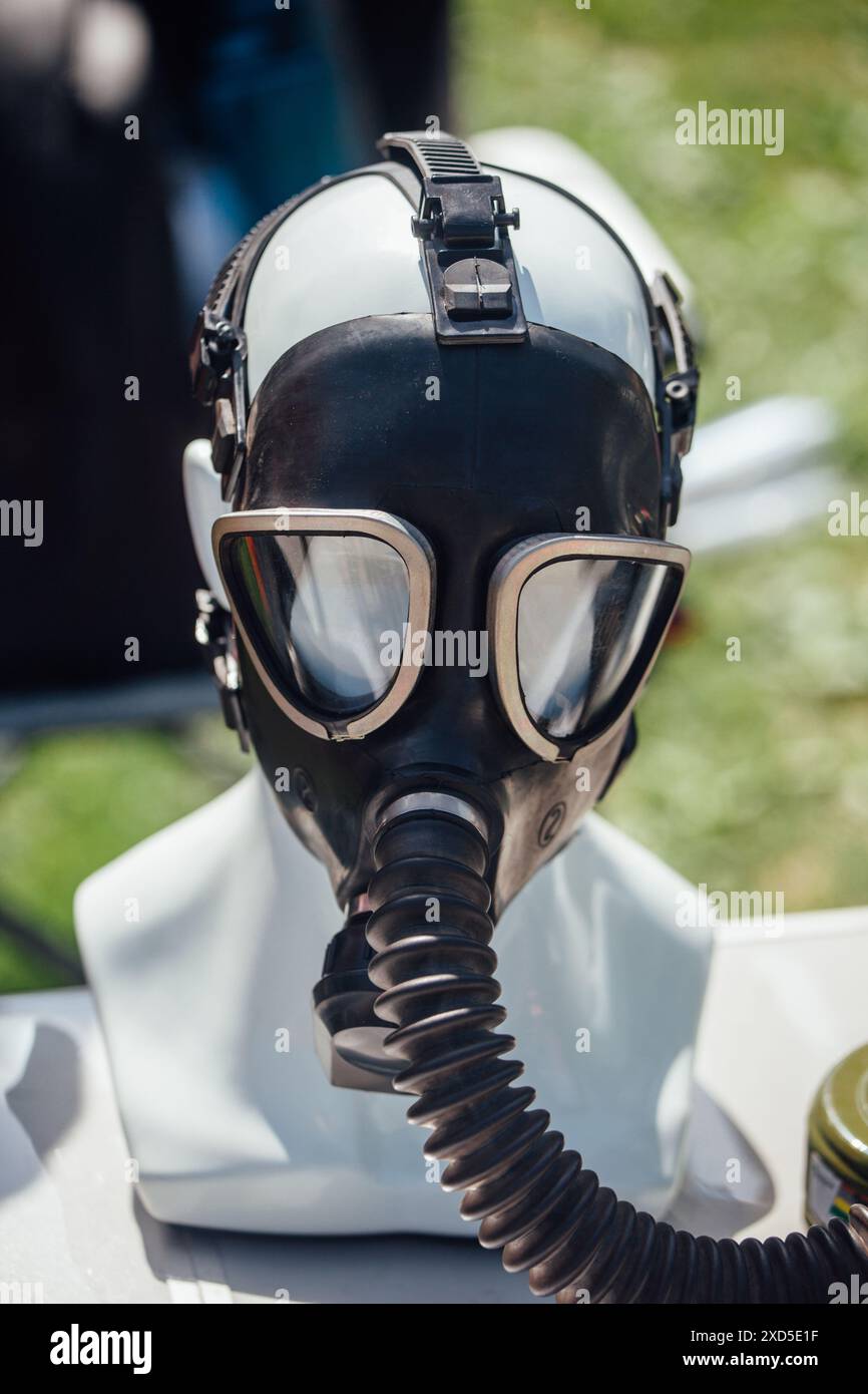 Gas mask on head of mannequin Stock Photo - Alamy