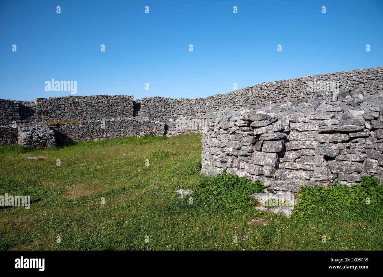 View on Stone Ring Fort Dun Eochla historical landmark on Aran Island ...