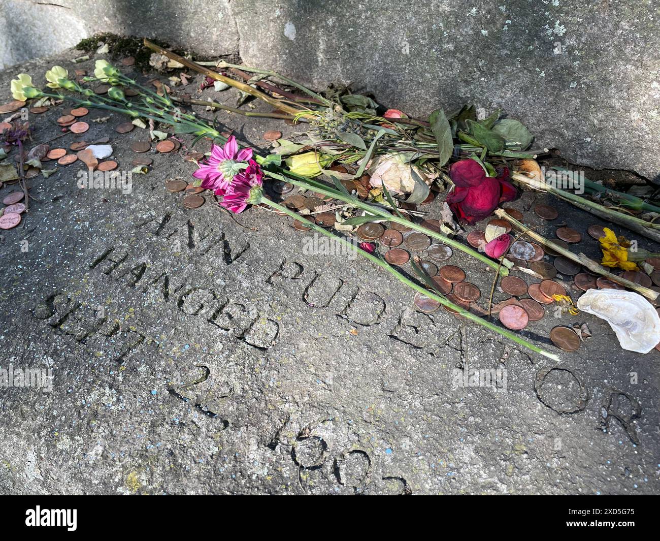 A memorial to Ann Pudeator, a woman hanged during the Salem Witch ...