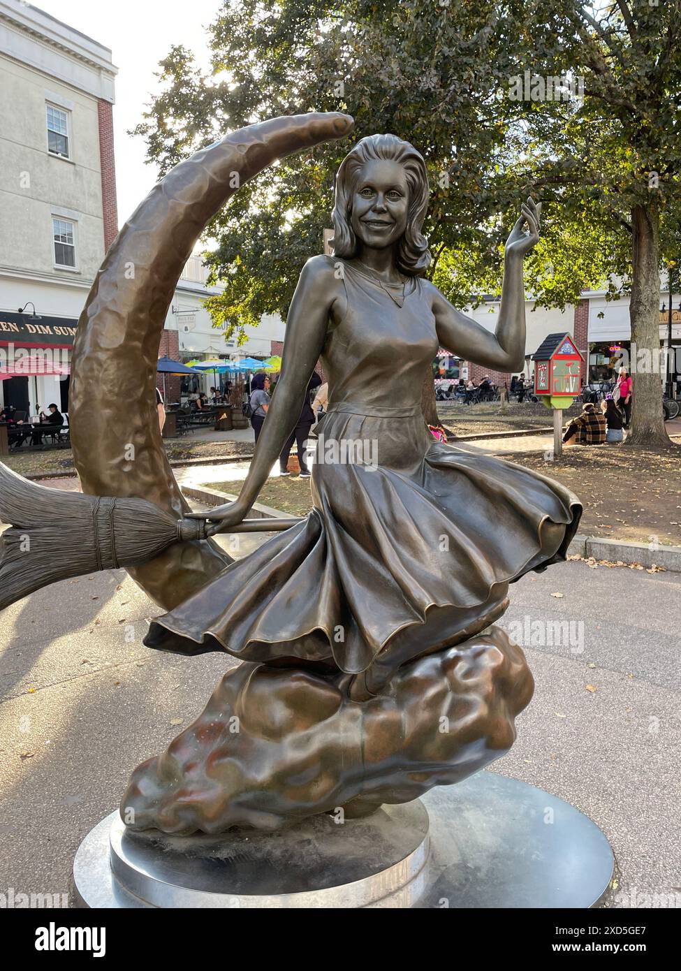 Elizabeth montgomery hi-res stock photography and images - Alamy