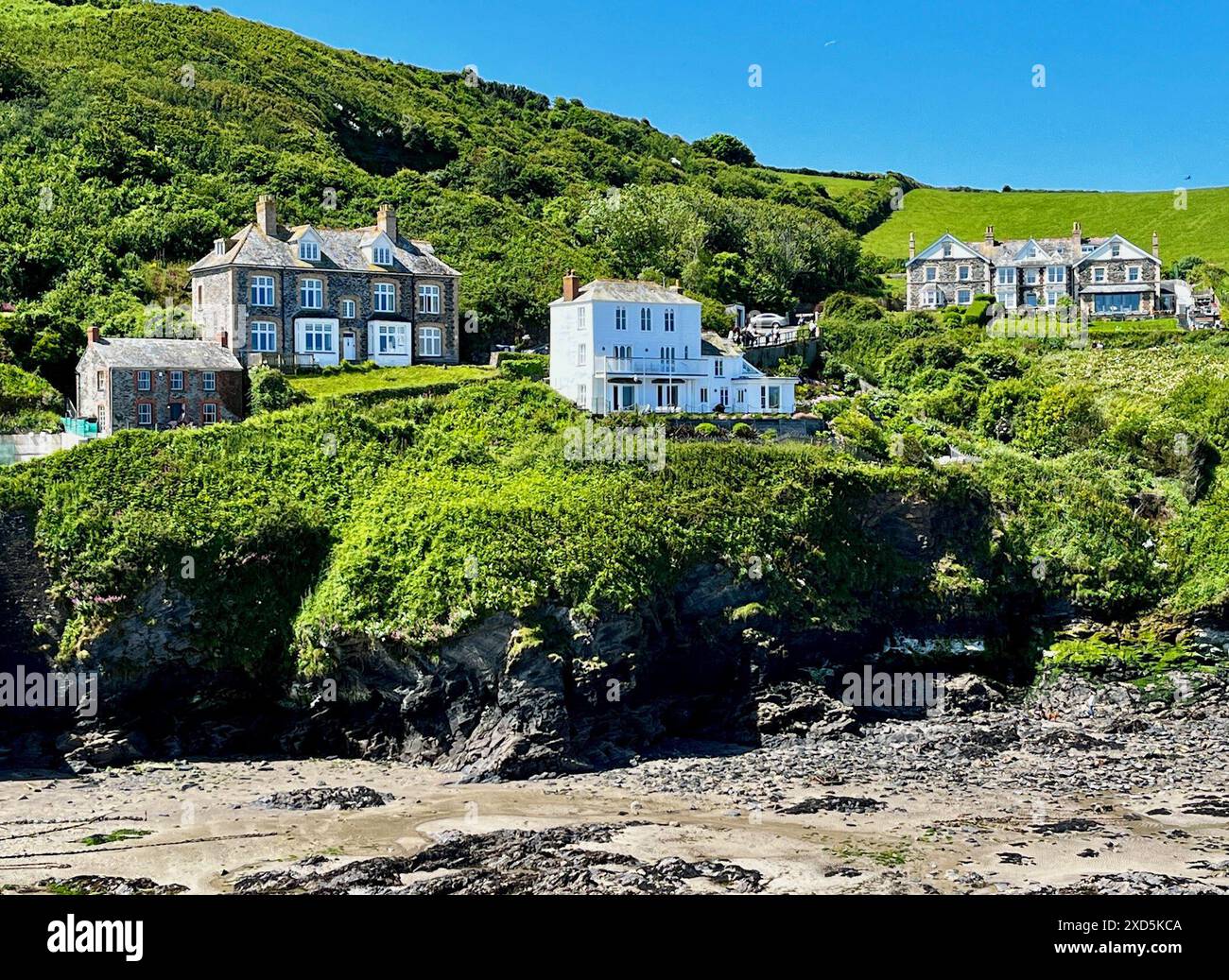 Port Isaac, UK. 05th June, 2024. The house (l) is one of the filming ...