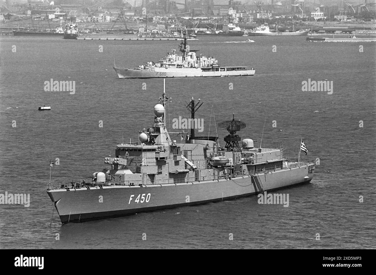 Stanavformed Black and White Stock Photos & Images - Alamy