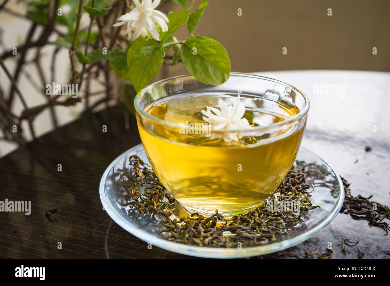 Organic Green Tea with Jasmine Flower and Jasmine Tea with Dried Leaves ...