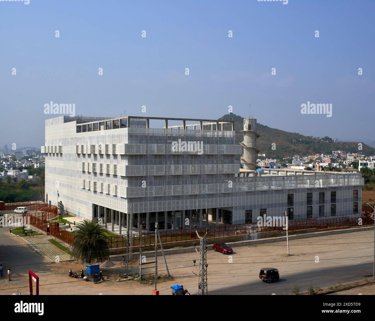 Aerial view of discovery centre in context. Third Space, Udaipur, India ...