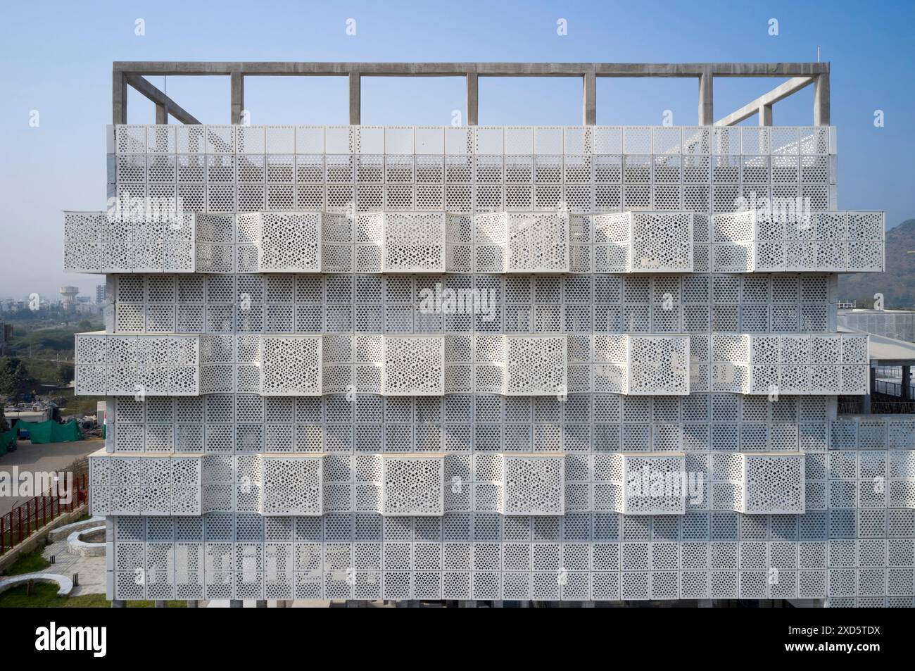 Front view of exterior facade. Third Space, Udaipur, India. Architect ...