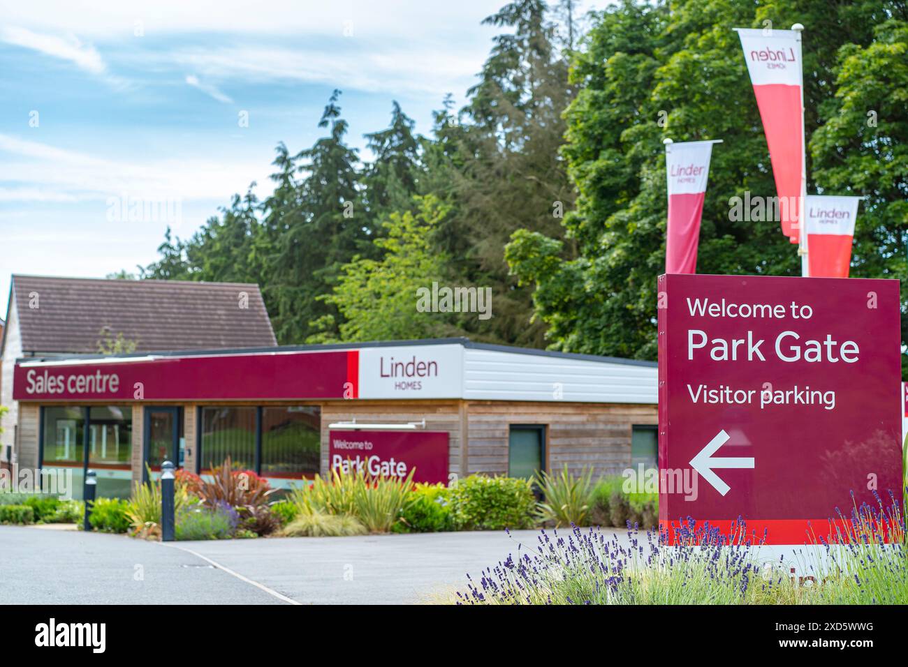 Linden Homes Sales Information Centre building on a new homes housing ...