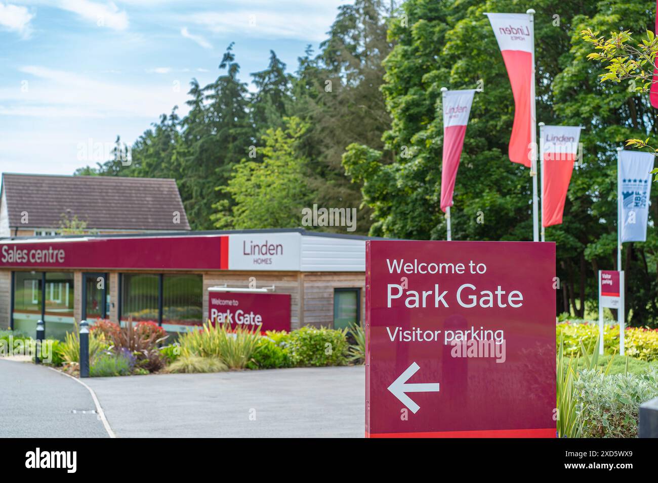 Linden Homes sales centre sign and office building Stock Photo - Alamy