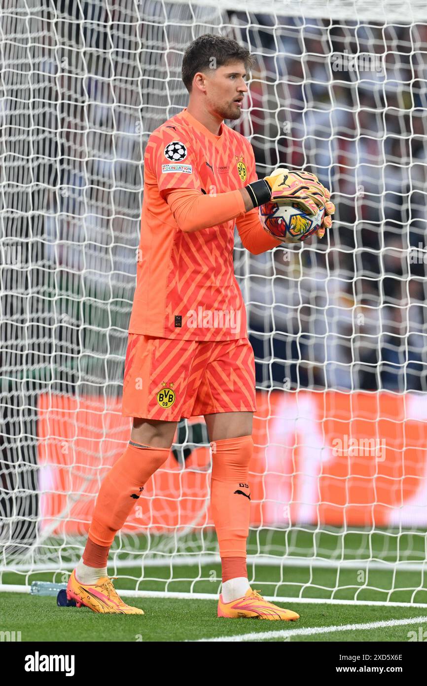 goalkeeper Gregor Kobel (1) of Dortmund pictured during a soccer game ...