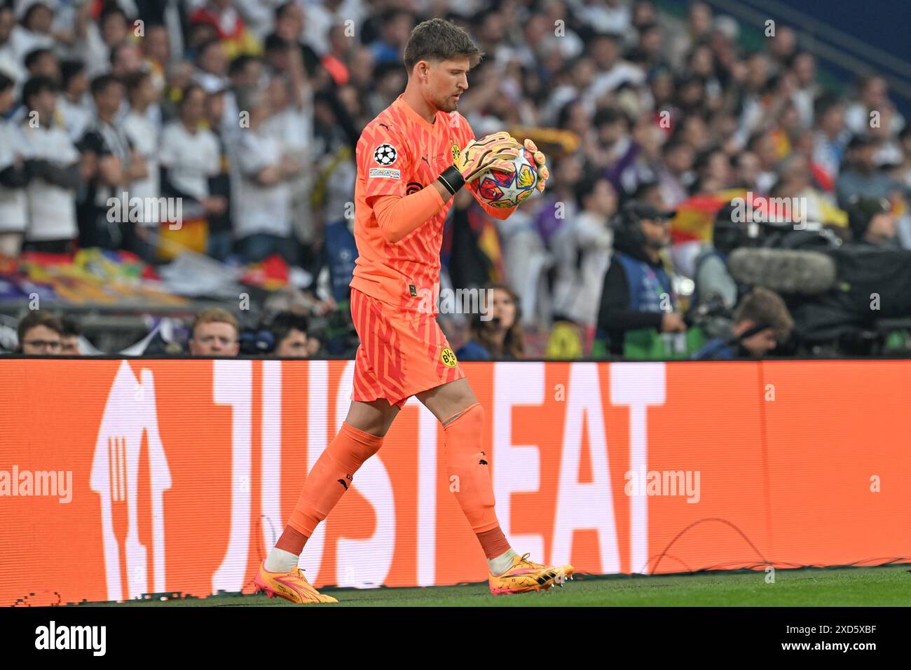 goalkeeper Gregor Kobel (1) of Dortmund pictured during a soccer game ...