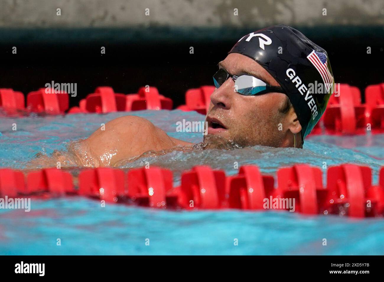 FILE Matt Grevers pauses after competing in the men's 100-meter ...