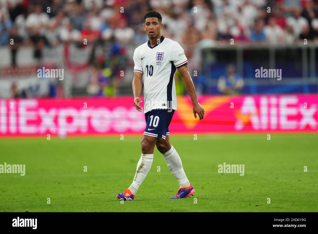 Jude Bellingham of England during the UEFA Euro 2024 match between ...