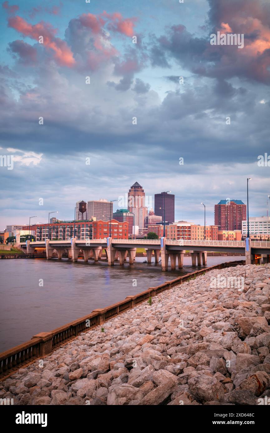 Des Moines, Iowa, USA. Cityscape image of Des Moines skyline, Iowa, USA ...