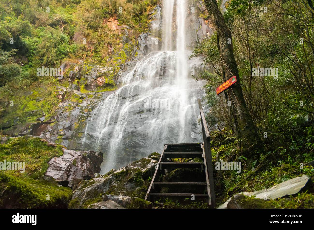 Cascata da Ronda, big waterfall at the Parque das 8 Cachoeiras in Sao ...