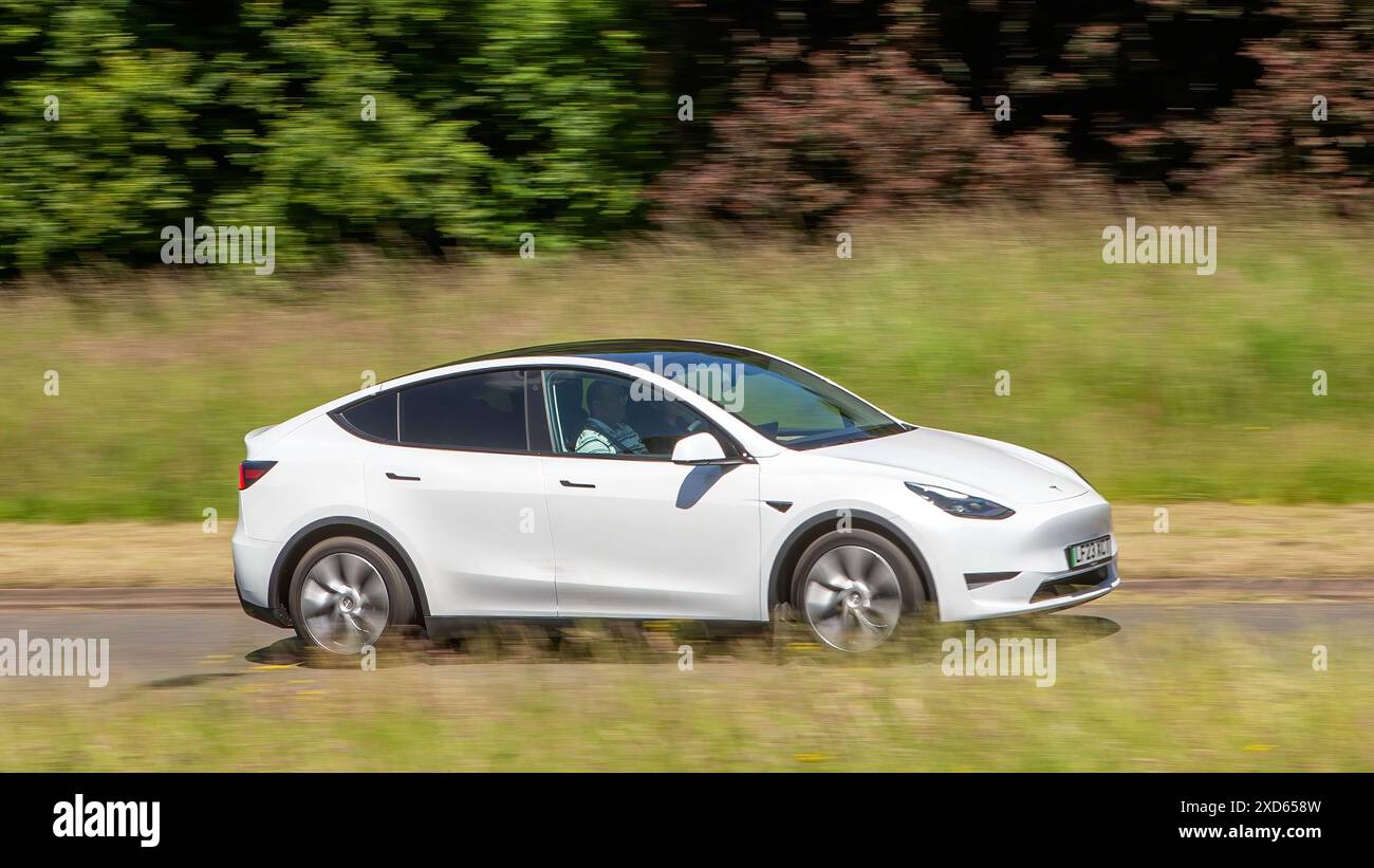 Milton Keynes,UK - June 20th 2024: 2023 Tesla model Y rwd electric car ...