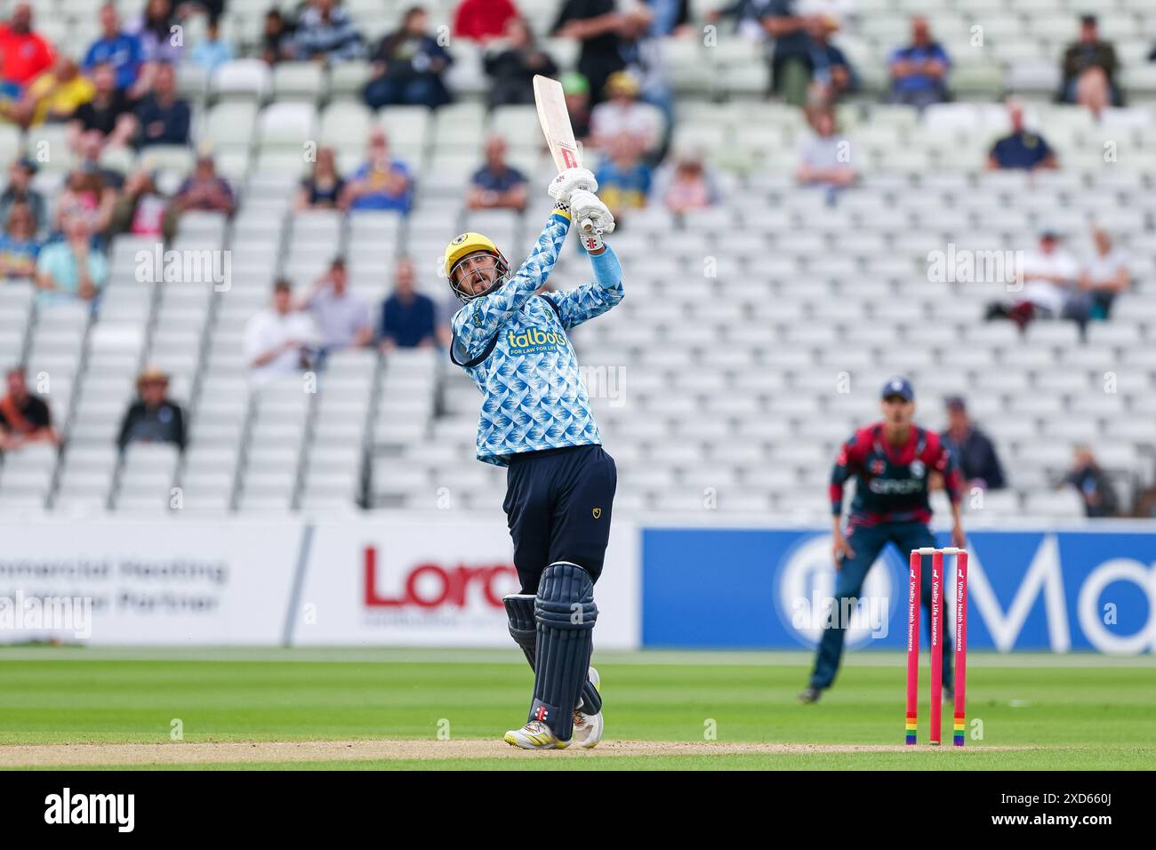 Ed Barnard hits it to the boundary for 4 during the Vitality T20 Blast ...