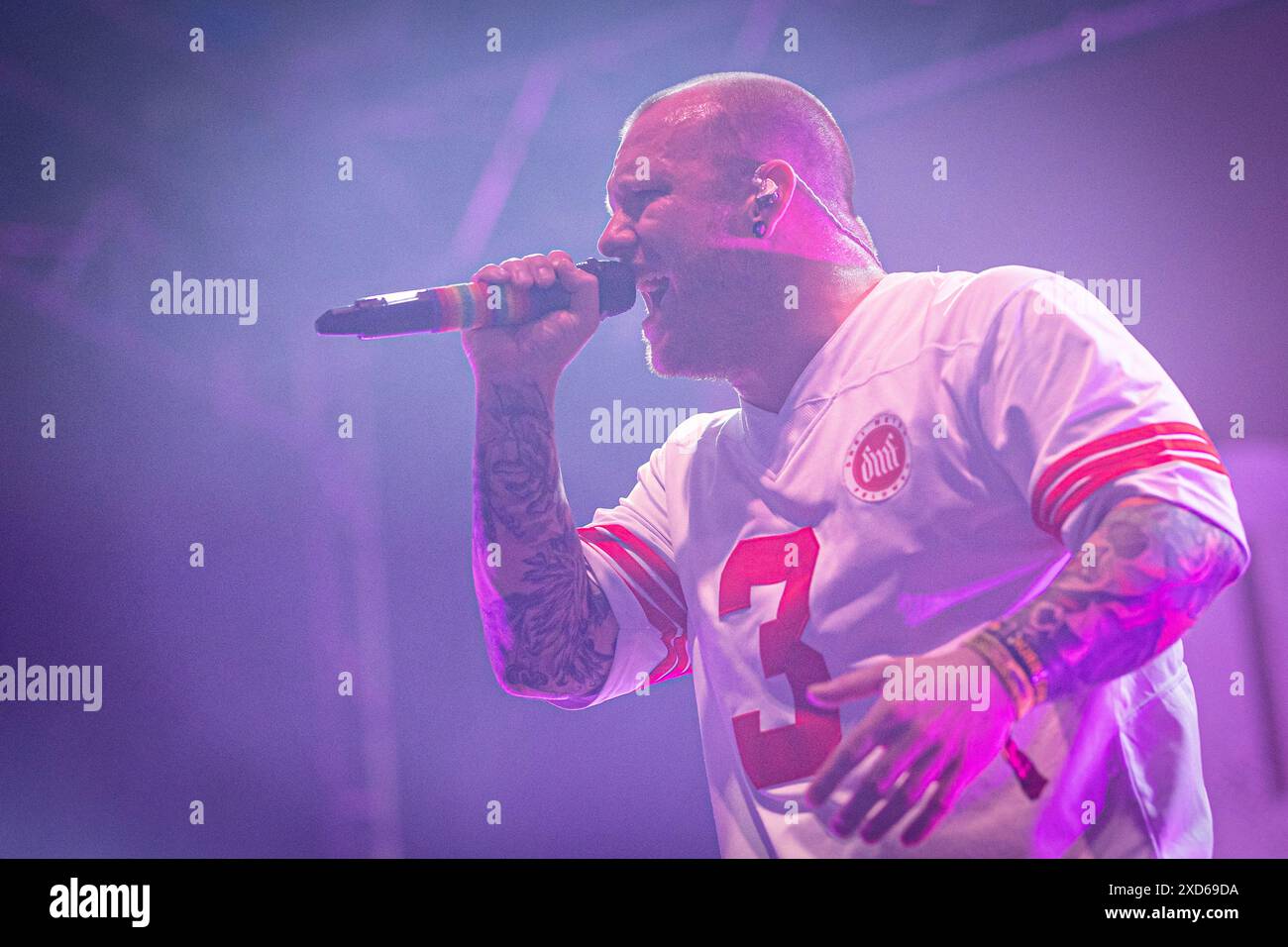 20 June 2024, Lower Saxony, Scheeßel: The band "Drei Meter Feldweg ...