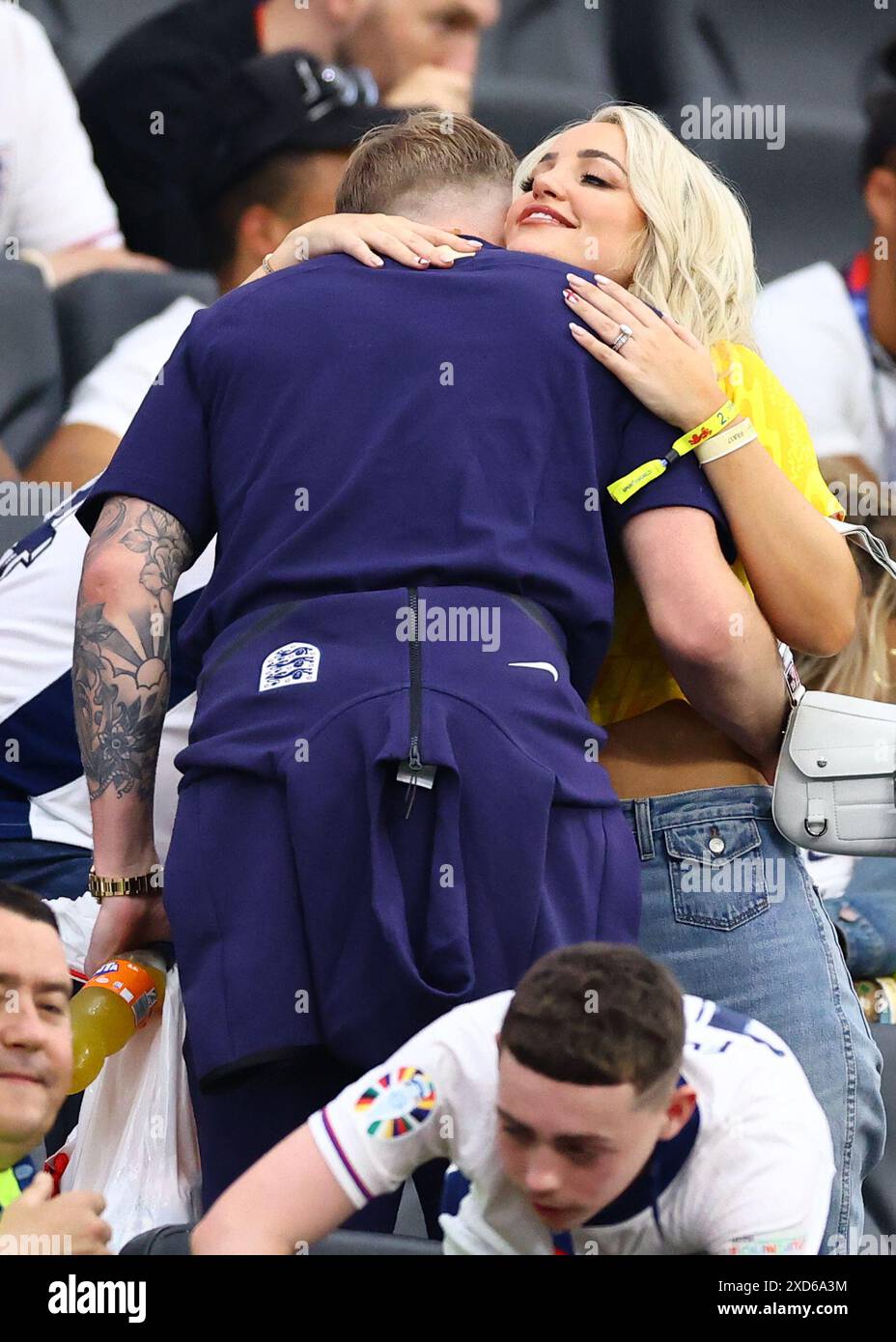 Frankfurt, Germany. 20th June, 2024. Jordan Pickford of Englandhugs his ...