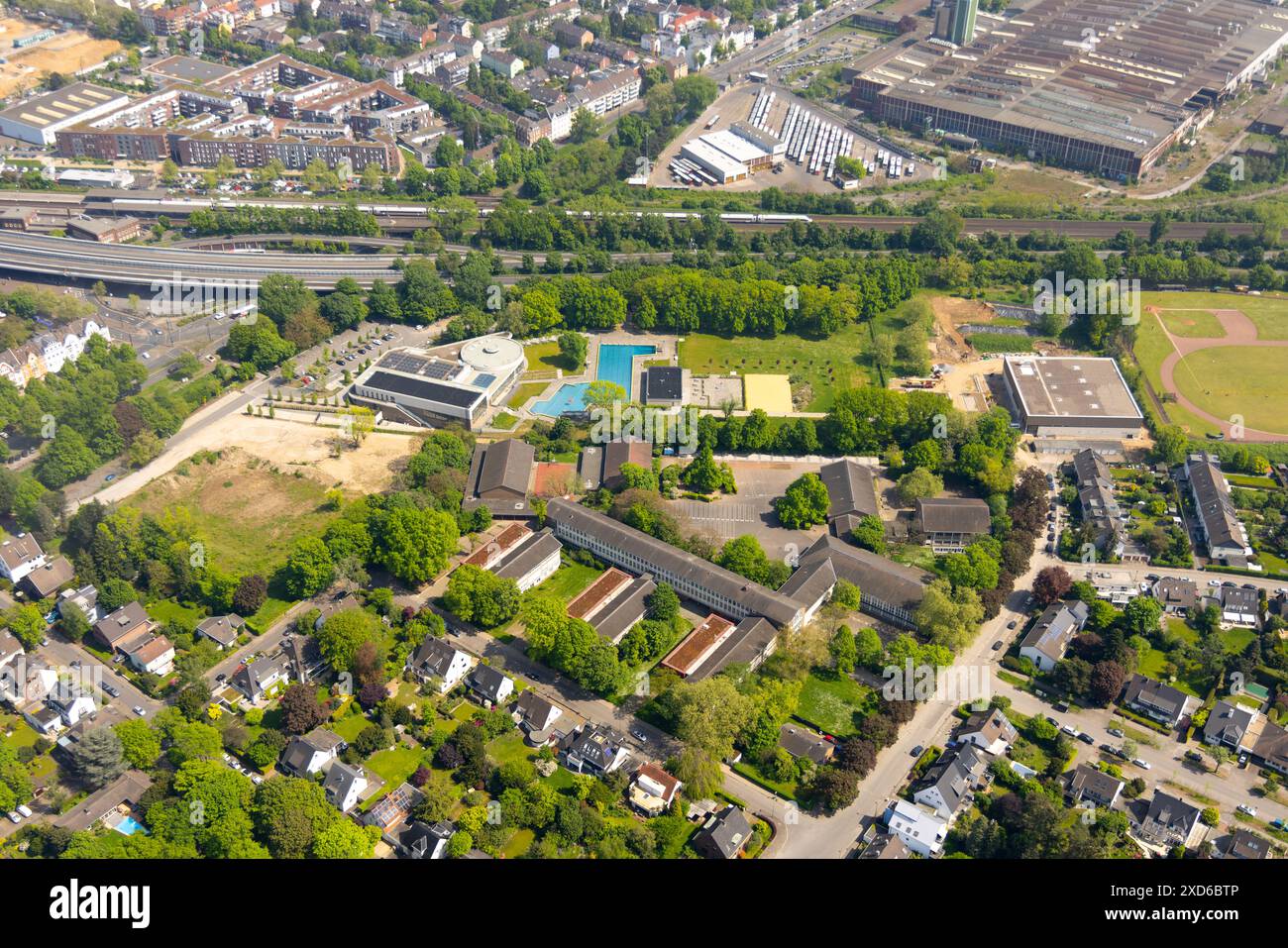 Benrath open air swimming pool and bathhouse hi-res stock photography ...