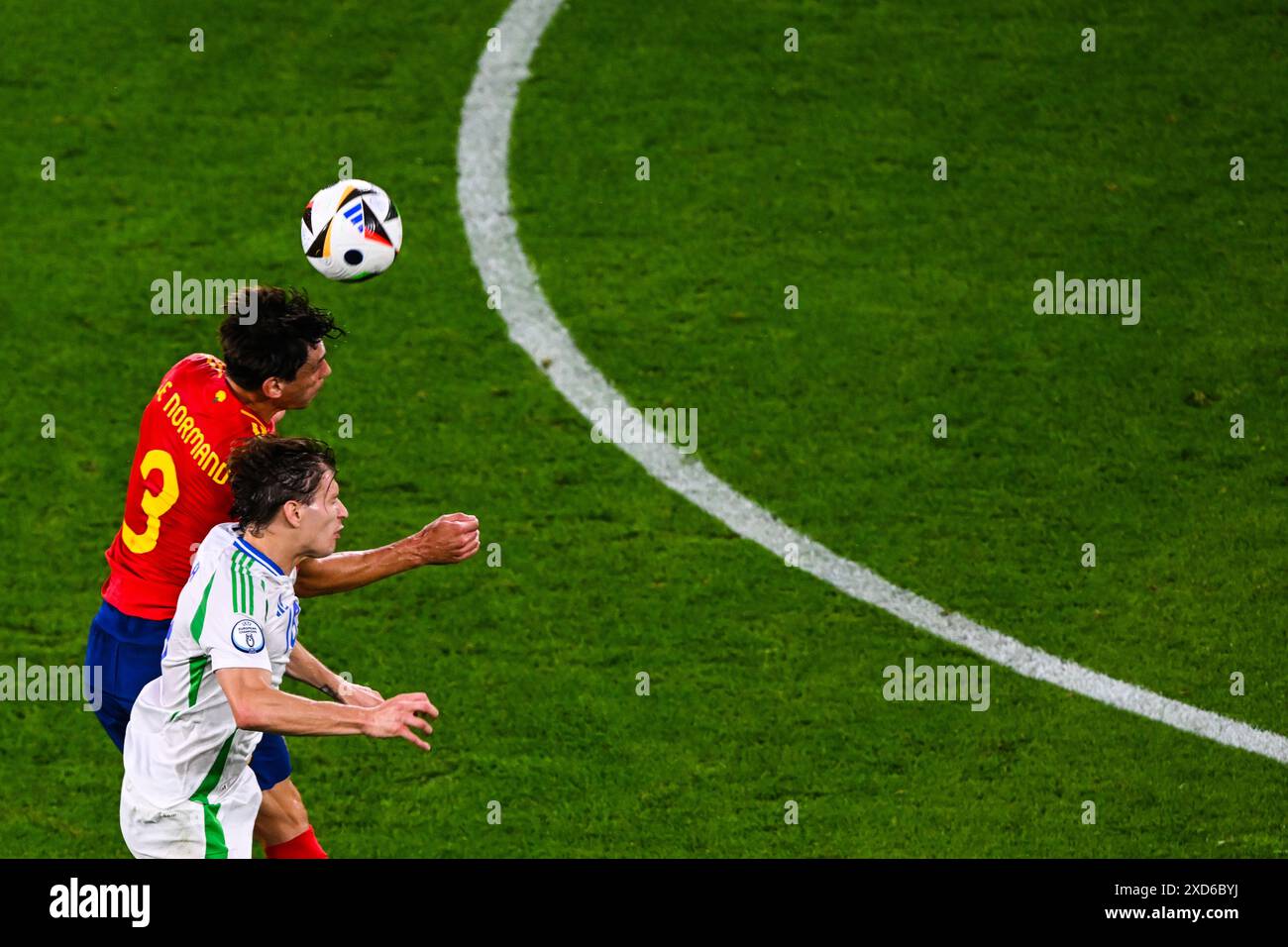 GELSENKIRCHEN - (l-r) Robin Le Normand of Spain, Nicolo Barella of ...