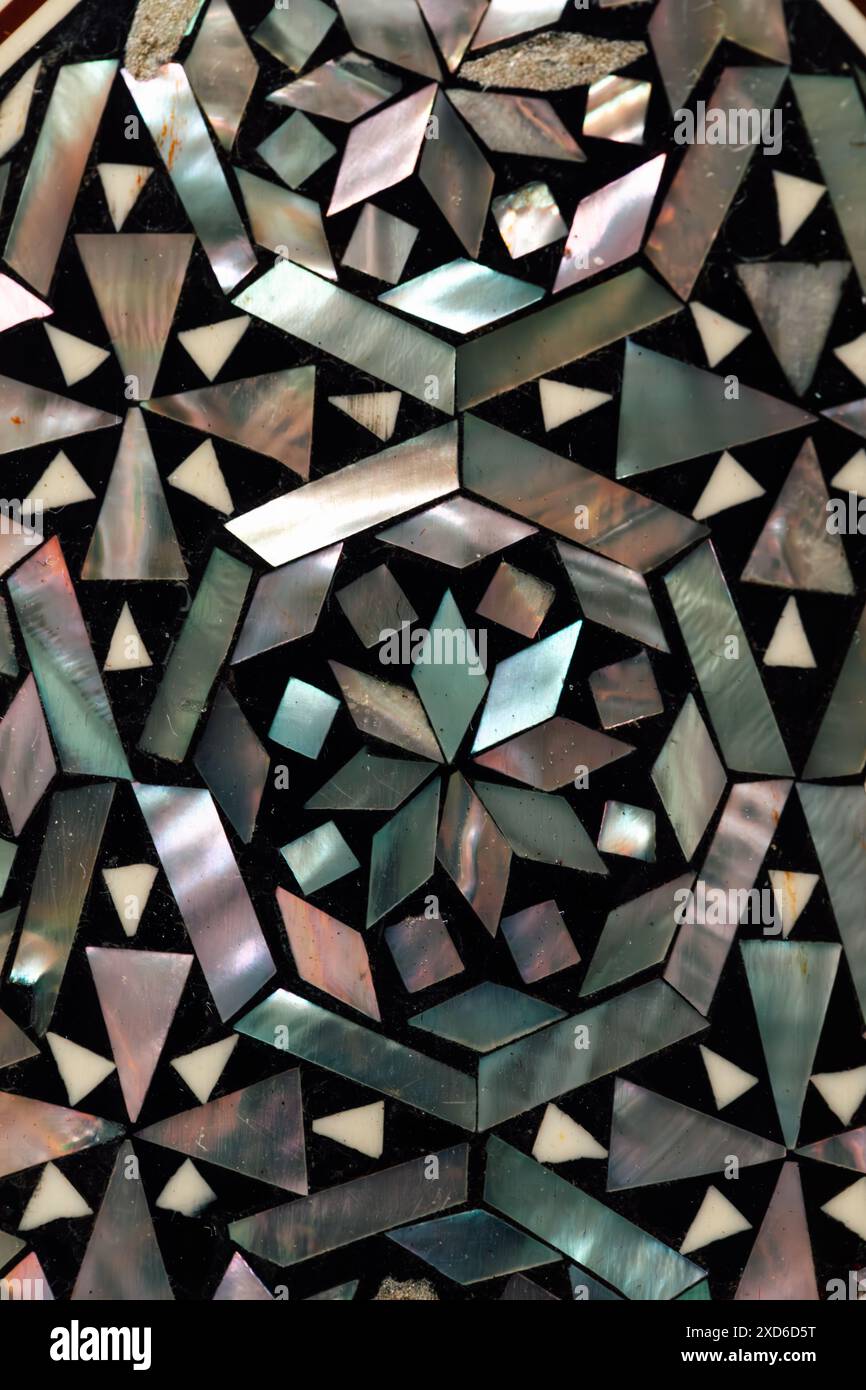 Islamic geometric shapes hi-res stock photography and images - Alamy