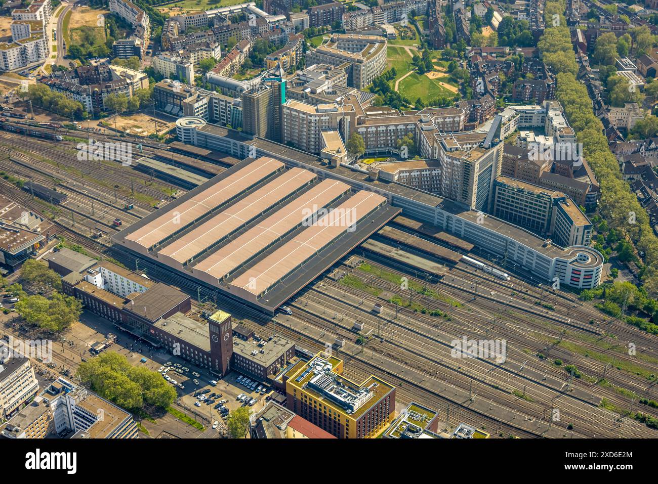 Aerial view, Düsseldorf main station, Deutsche Bahn AG, covered ...