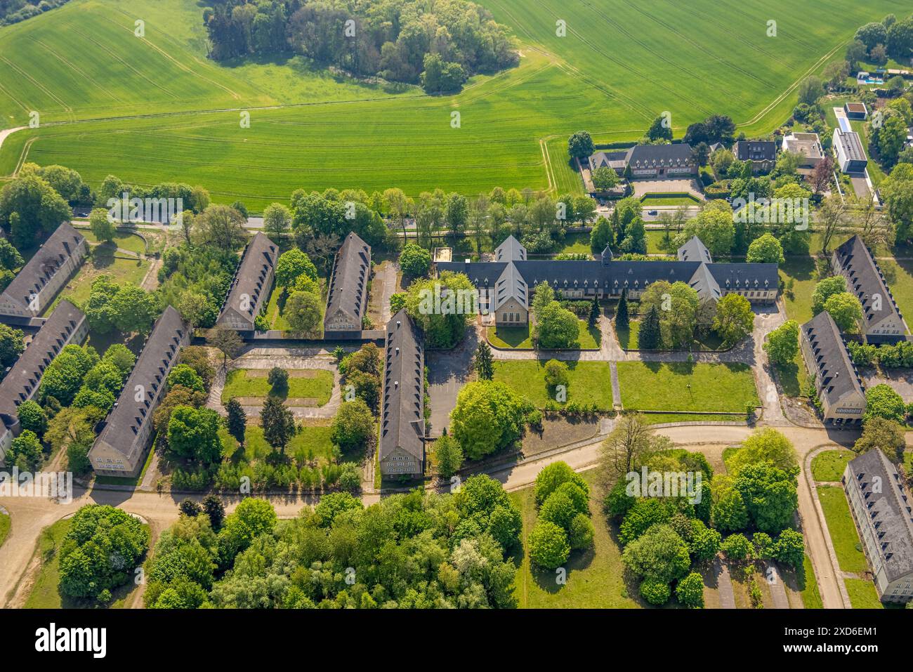 Aerial view, Bundeswehr barracks Bergische Kaserne, Knittkuhler Straße ...