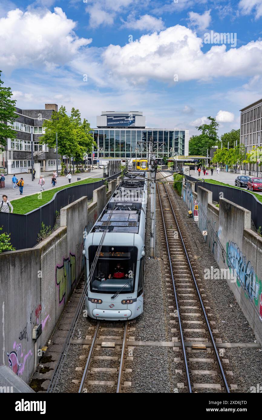 Entry and exit of the light rail, streetcar line, from the subway ...