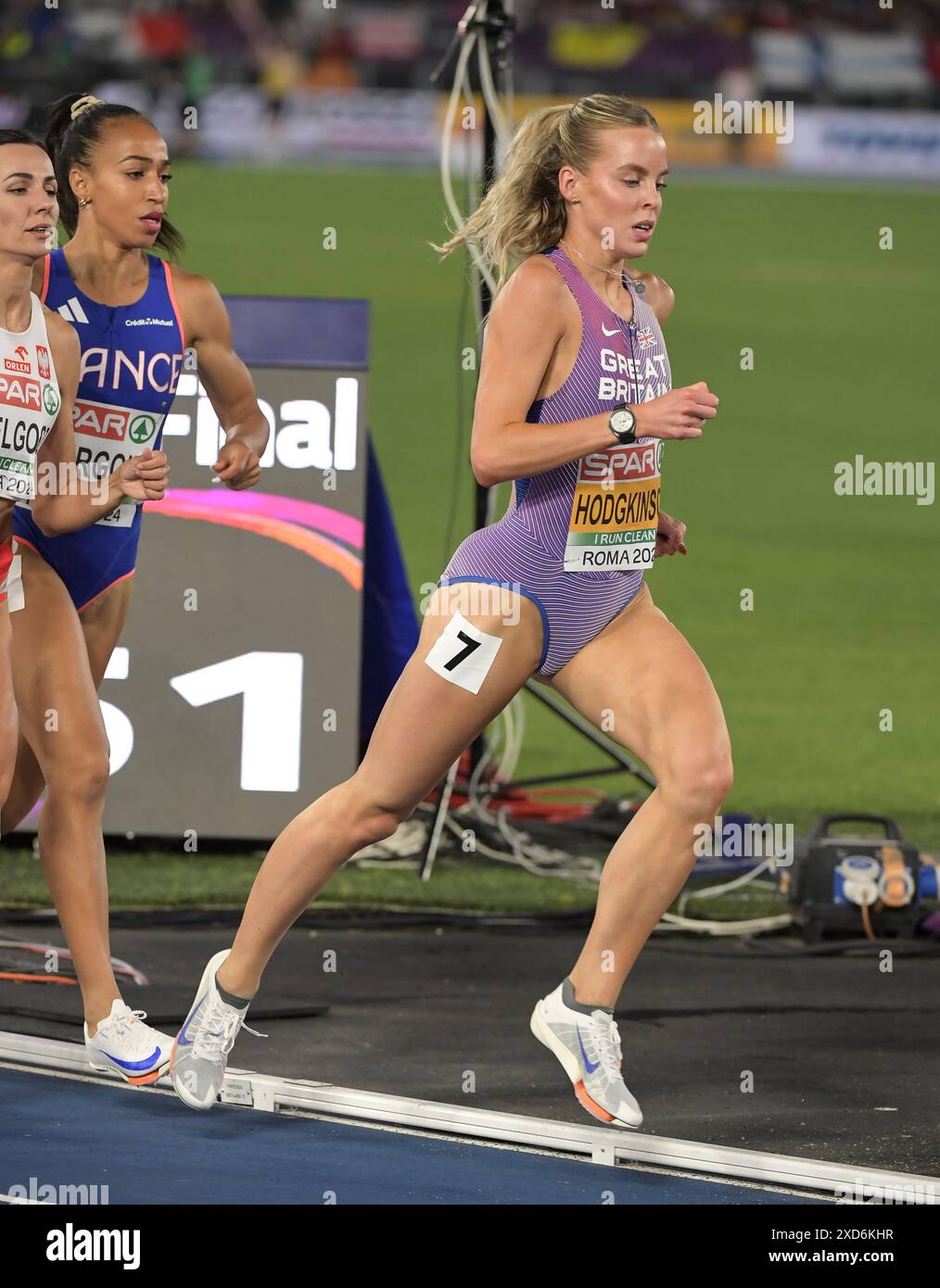 Keely Hodgkinson of Great Britain competing in the women’s 800m final ...