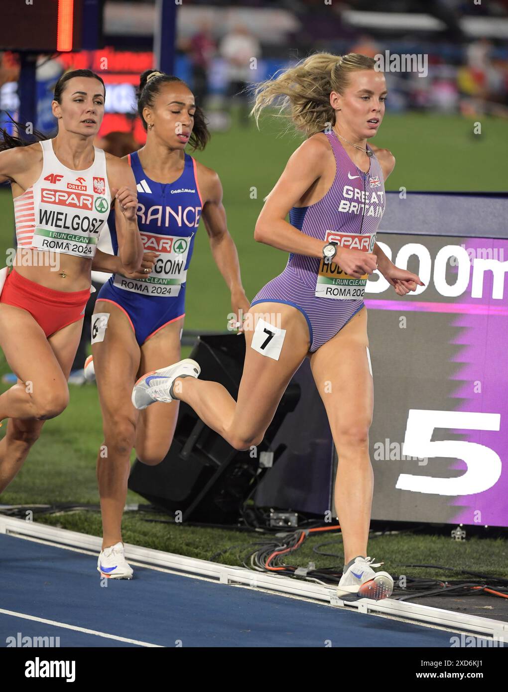 Keely Hodgkinson of Great Britain competing in the women’s 800m final ...