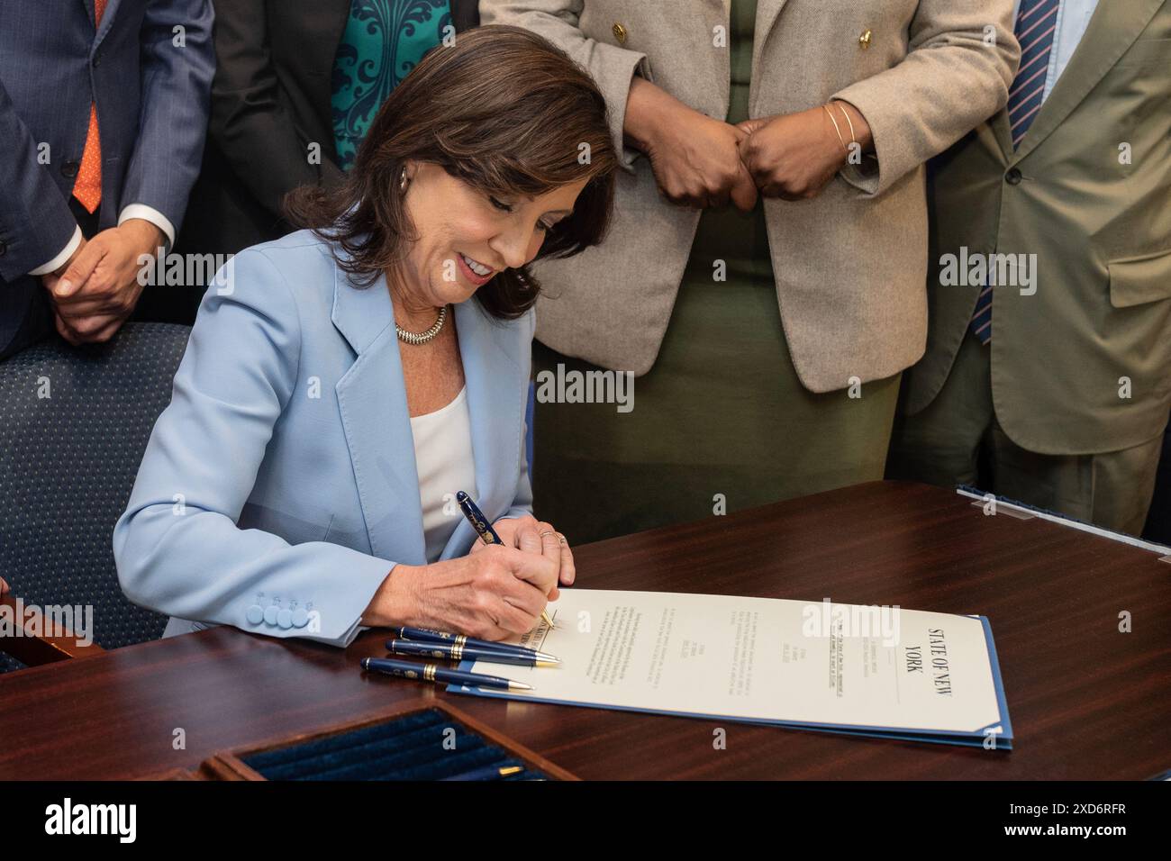 Governor Kathy Hochul signed legislation to combat addictive social ...