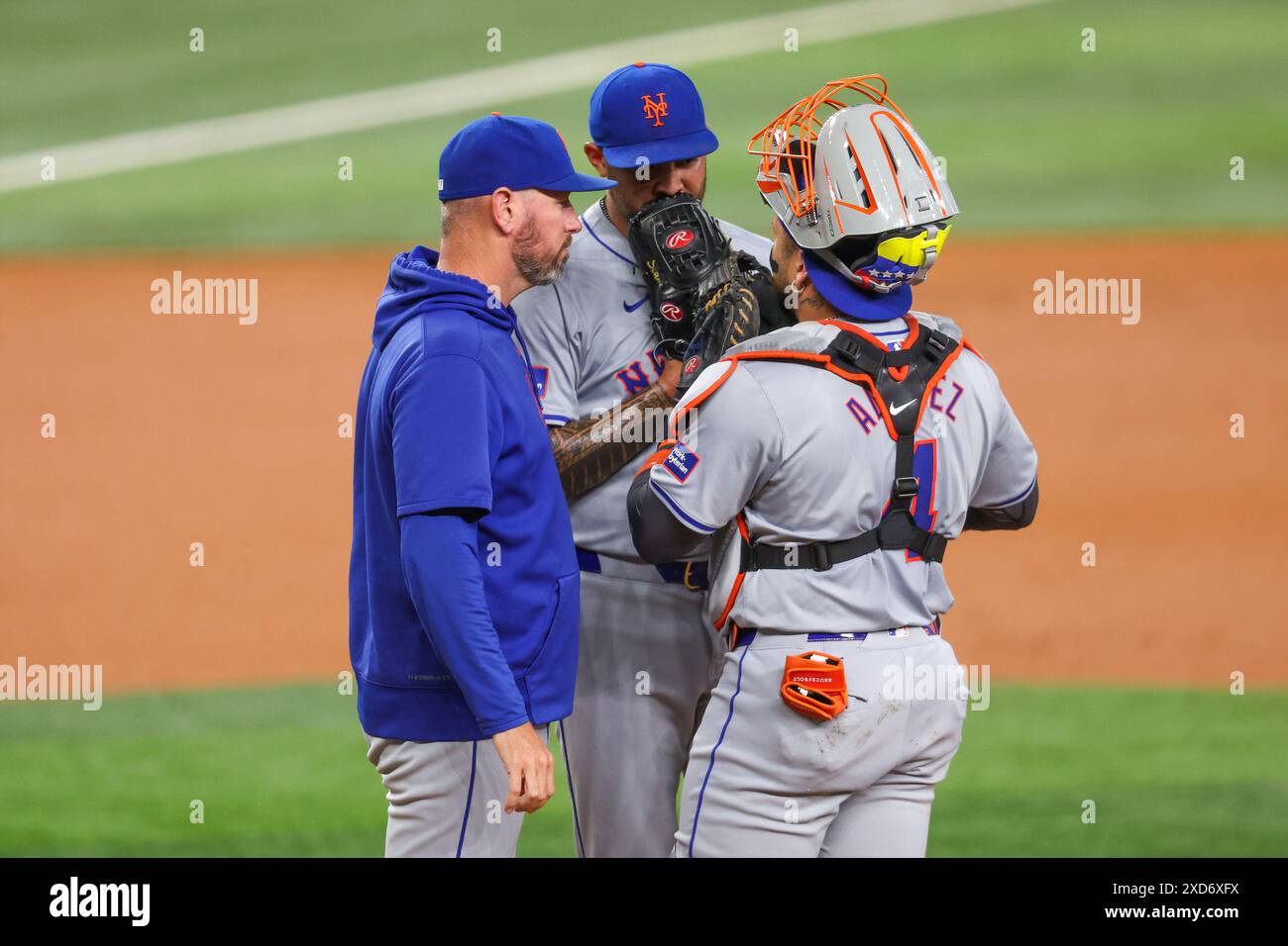 Arlington, Texas, USA. 19th June, 2024. New York Mets pitching coach ...
