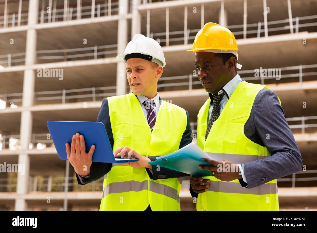 Russian engineers work on hi-res stock photography and images - Alamy