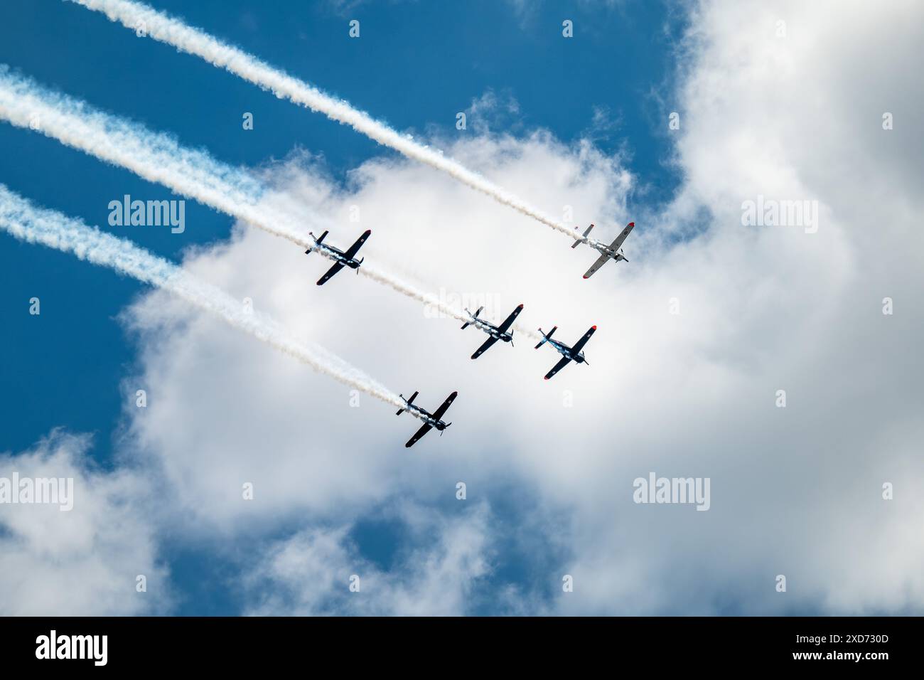 Performing Fighter Planes Flying in Formation Stock Photo - Alamy