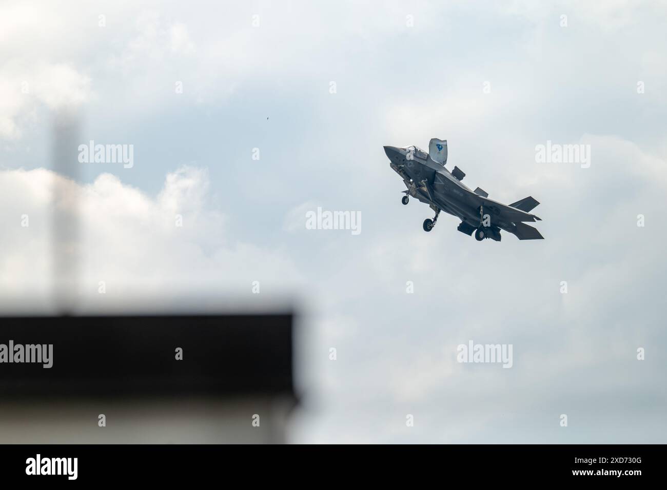 United States Navy F 35-B Fighter Jet in Hover Mode Stock Photo - Alamy