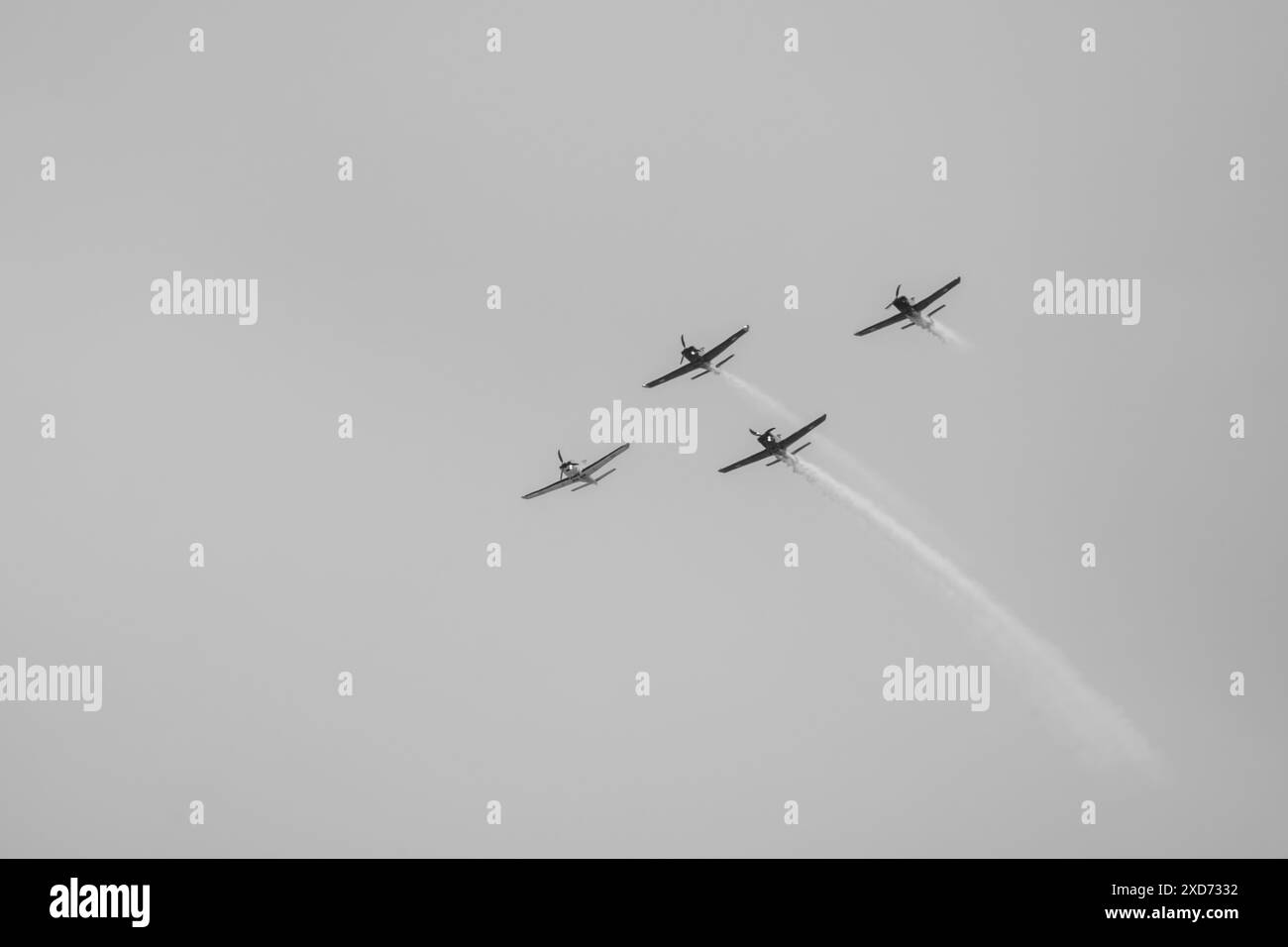 Performing Fighter Planes Flying in Formation Stock Photo - Alamy