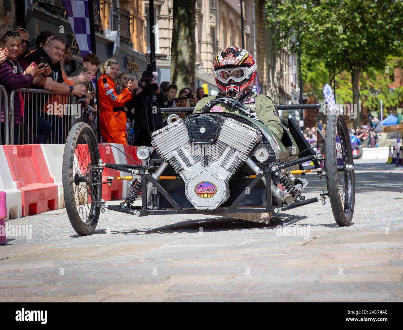 Sk bombardiers hi-res stock photography and images - Alamy